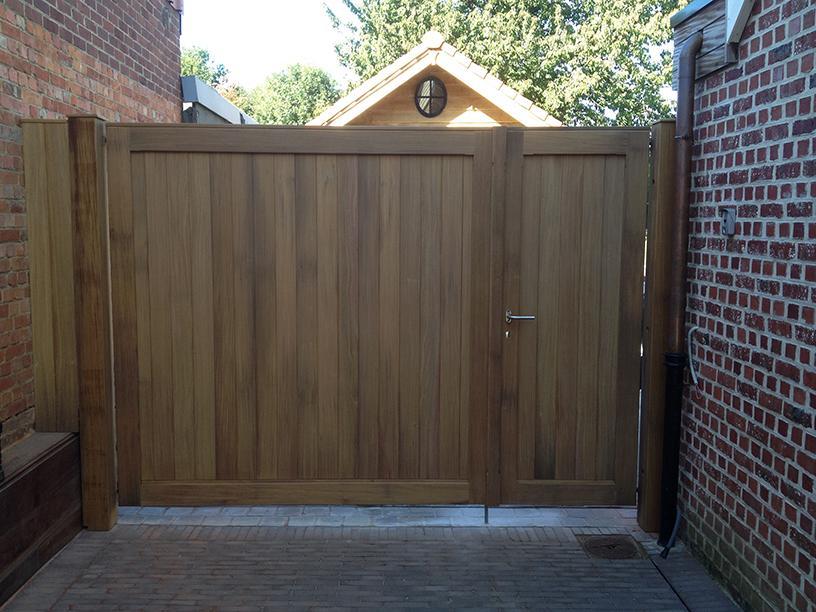 Houten poorten in hoeve- en landelijke stijl